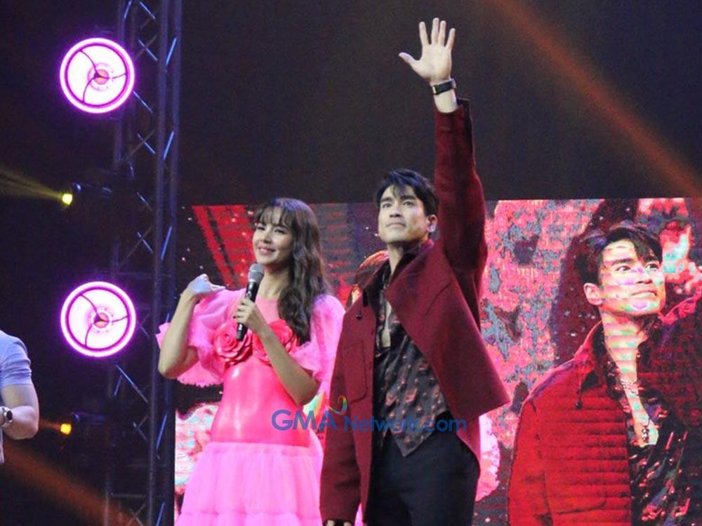 Thai stars Nadech Kugimiya and Urassaya Sperbund are engaged! | GMA Entertainment