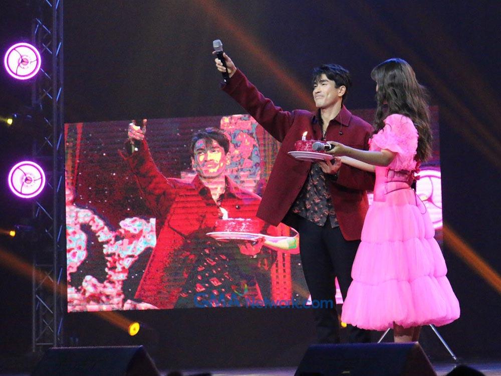 Thai stars Nadech Kugimiya and Urassaya Sperbund are engaged! | GMA Entertainment