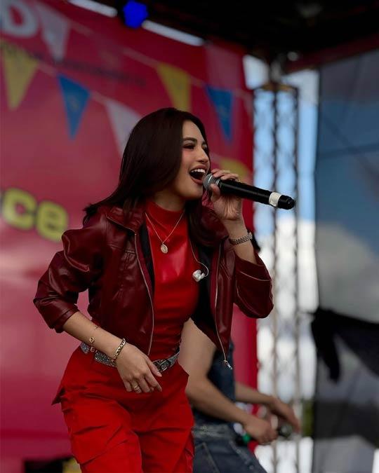 Alden Richards, Julie Anne San Jose, Rayver Cruz bring fun at Barrio Fiesta 2025 | GMA Entertainment