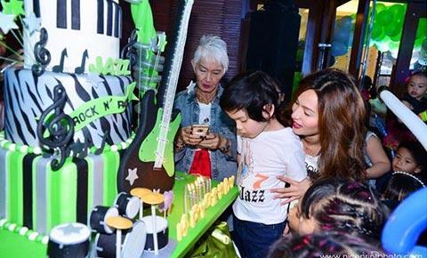 Alex Jazz turns 7! | GMA Entertainment