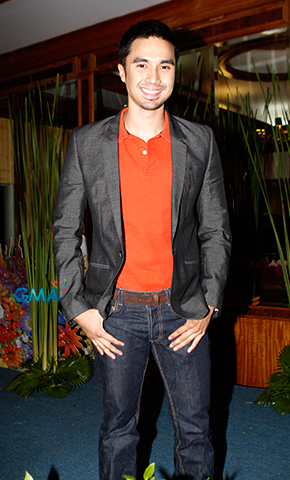 At the press conference of 'Paroa: Ang Kuwento ni Mariposa' | GMA ...