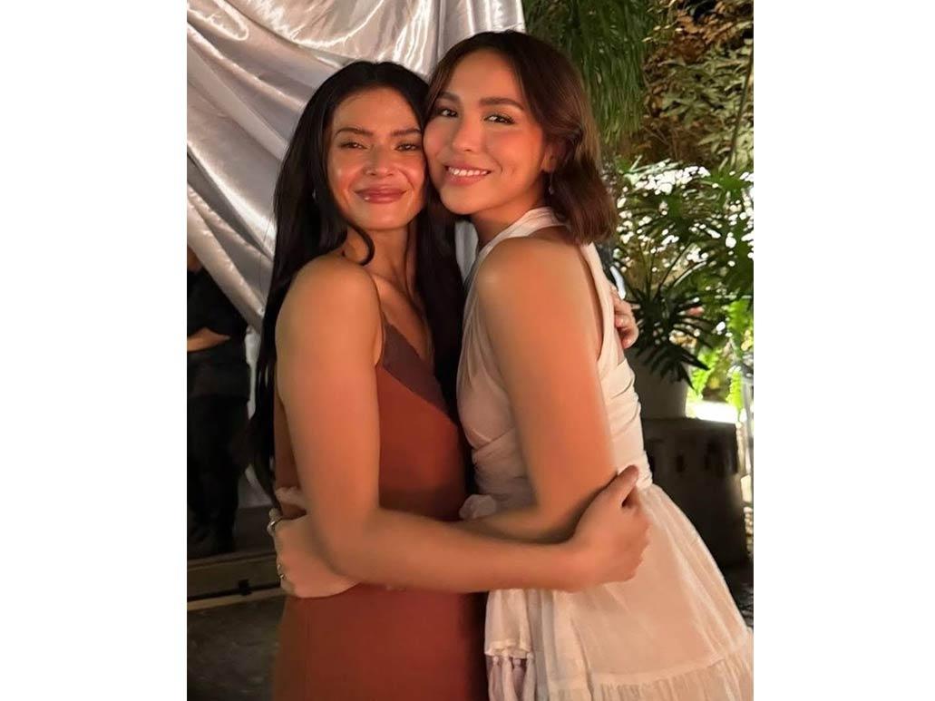 Bianca Umali embraces silver theme in her 25th birthday | GMA Entertainment