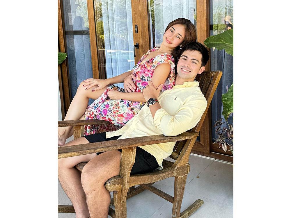 Elle Villanueva at Kristoffer Martin, humingi ng tawad kina Derrick ...