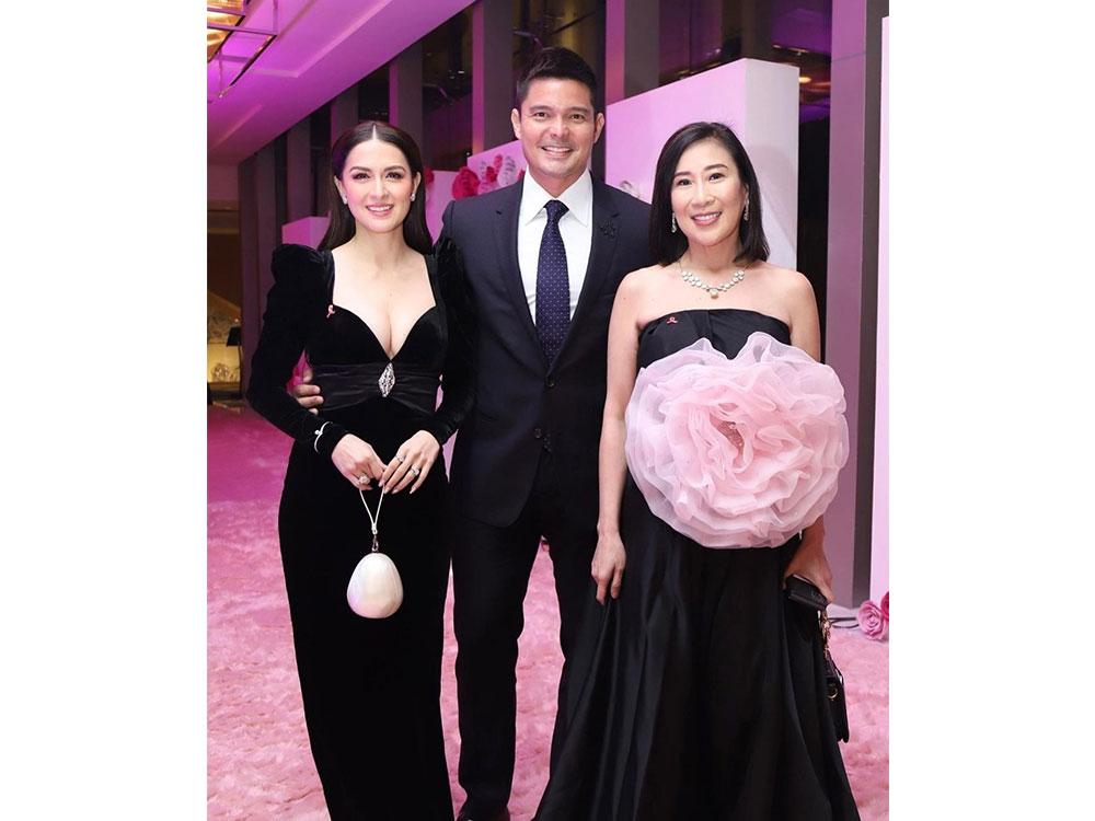 IN PHOTOS: Kapuso stars and showbiz figures at The Pink Ball | GMA ...