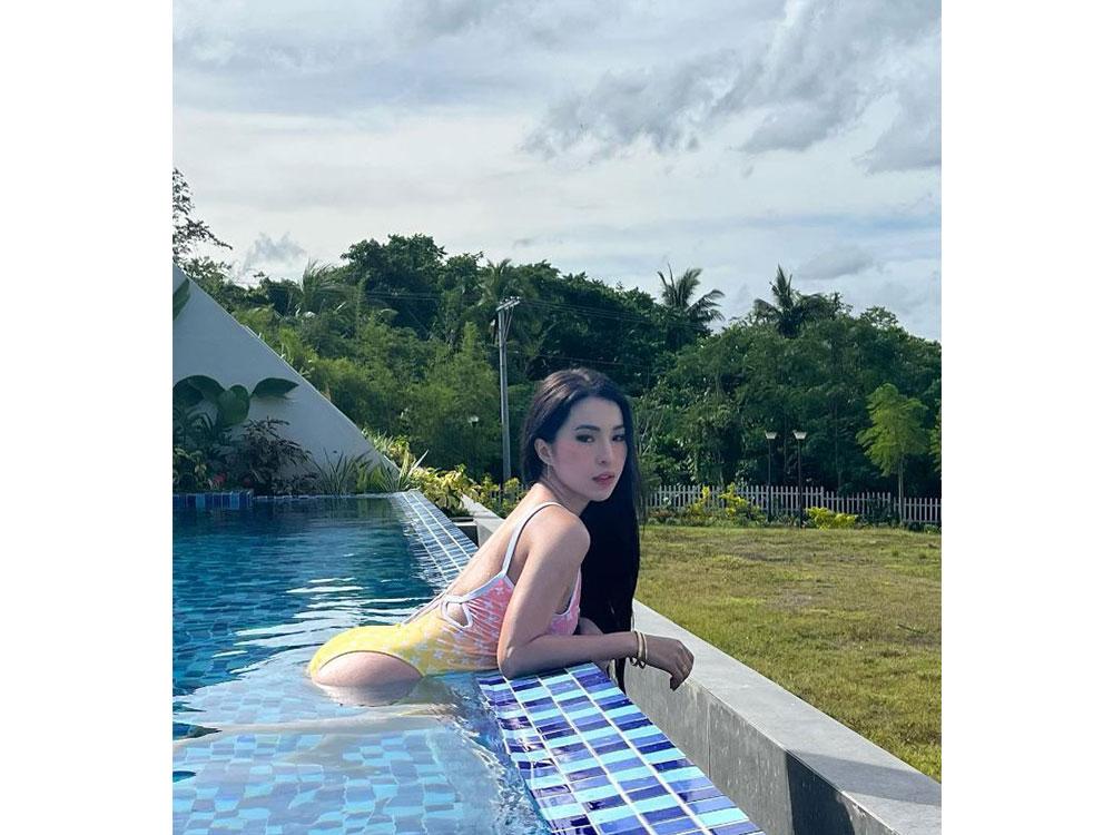 MUST-SEE: Jelai Andres's sexiest booty shots | GMA Entertainment