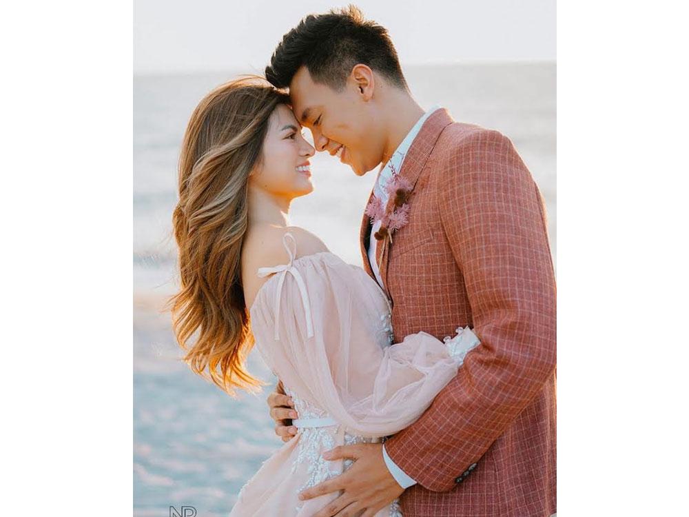 LOOK: Cager Scottie Thompson and wife Jinky Serrano take post-nup photoshoot | GMA Entertainment
