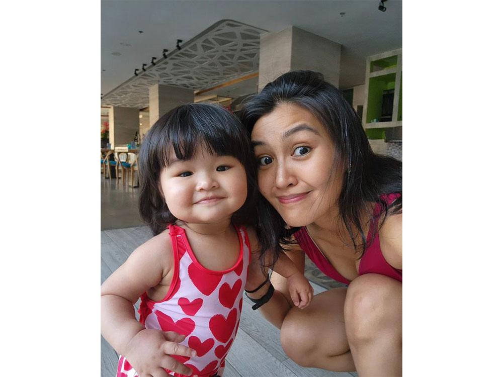 Rhian Ramos Pens Sweet Message To Her Mom Clara Ramos For Mothers Day Gma Entertainment