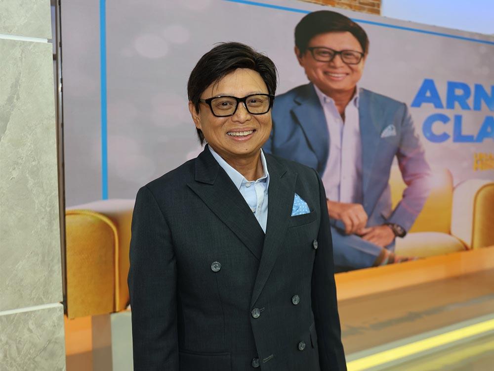 Here's what happened at Arnold 'Igan' Clavio's contract renewal with GMA | GMA Entertainment