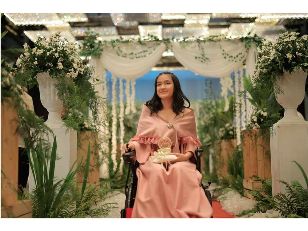 IN PHOTOS: Get to know 'First Lady' star Patricia Coma | GMA Entertainment