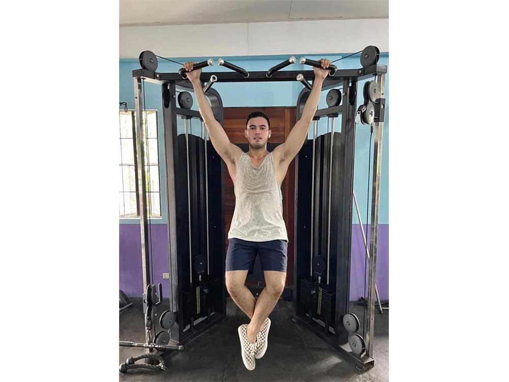 IN PHOTOS: Get to know singer-actor Brent Valdez | GMA Entertainment