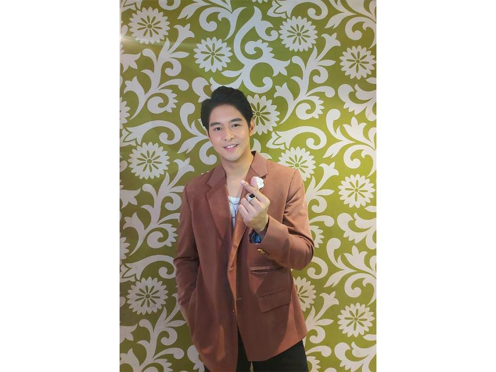 Jeric Gonzales and his 'Oppa' looks | GMA Entertainment