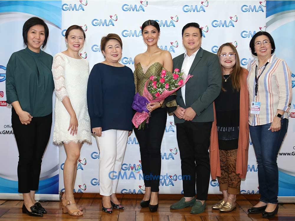 IN PHOTOS: Wyn Marquez renews exclusive contract with GMA | GMA ...