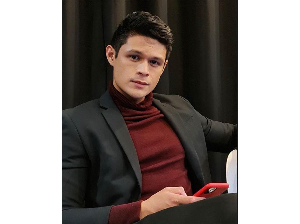 Jon Lucas shows off his villainous looks | GMA Entertainment