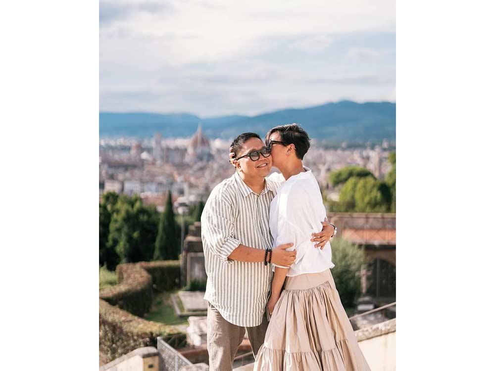 Jugs Jugueta and wife Andrea's simple and happy life | GMA Entertainment