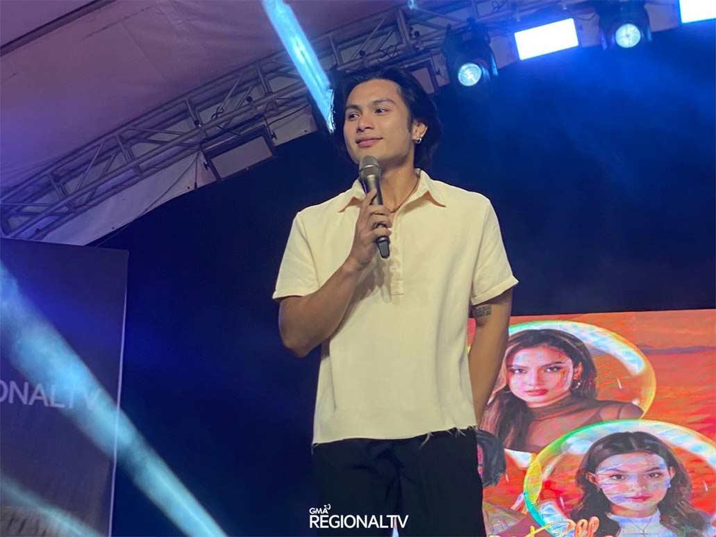 Kapuso stars, nagpasaya sa Ayat Festival sa La Union | GMA Entertainment
