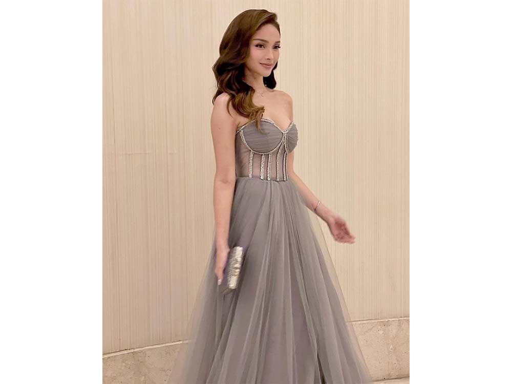 Kazel Kinouchi shows off her prettiest looks | GMA Entertainment