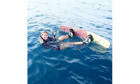 LOOK: 'Bubble Shaker' Arny Ross sizzles in the tropical islands of Cebu ...