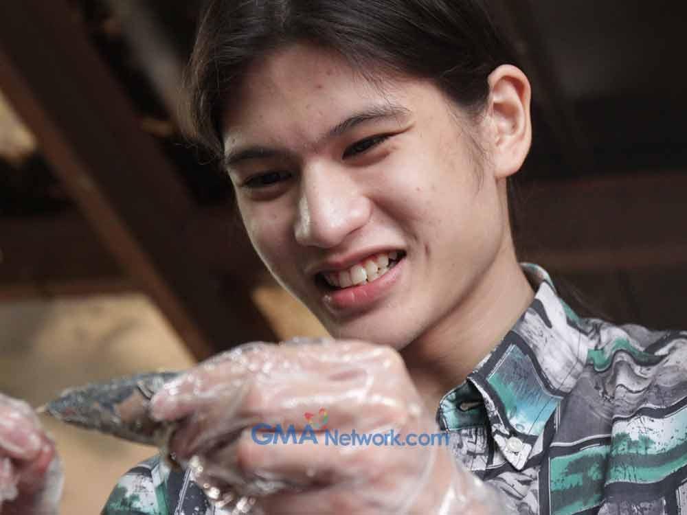 LOOK: Gil Cuerva spends time with fans and furry friends in PAWS | GMA ...