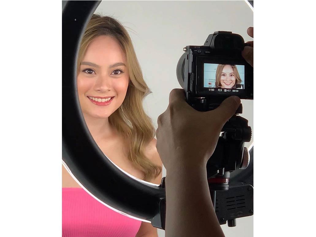 Meet Christrina Rey, PBB housemate Klarisse De Guzman's supportive partner | GMA Entertainment