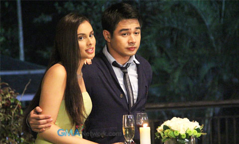 Meet Kapuso actress Max Collins | GMA Entertainment