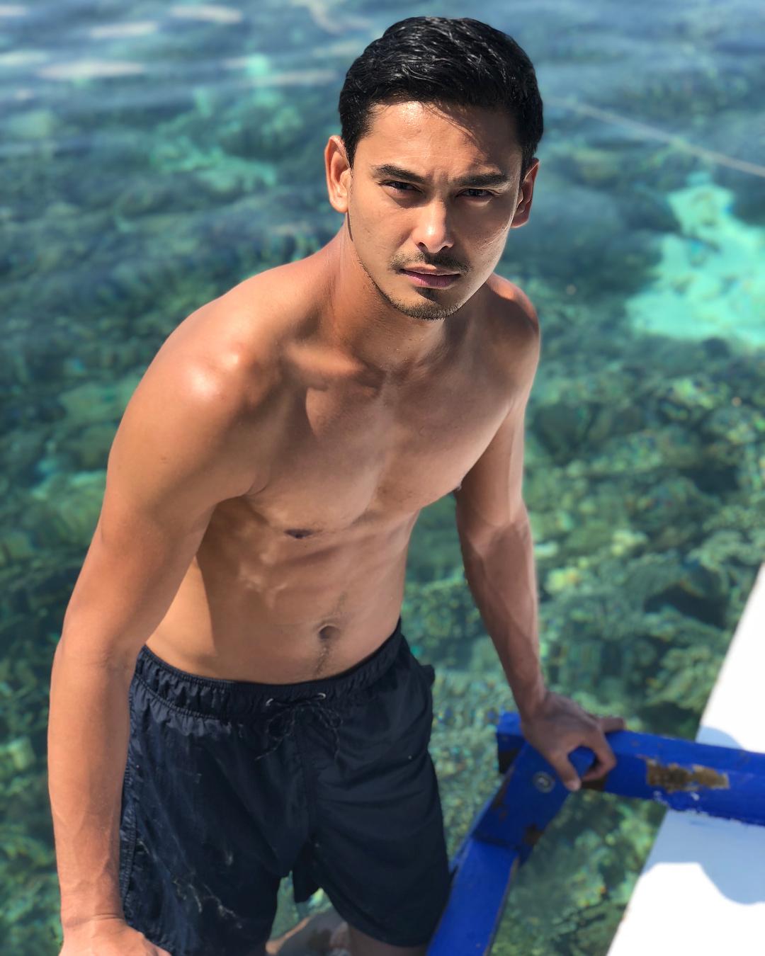 Meet these 'Sang'gre' hunks who spice up your primetime viewing | GMA Entertainment