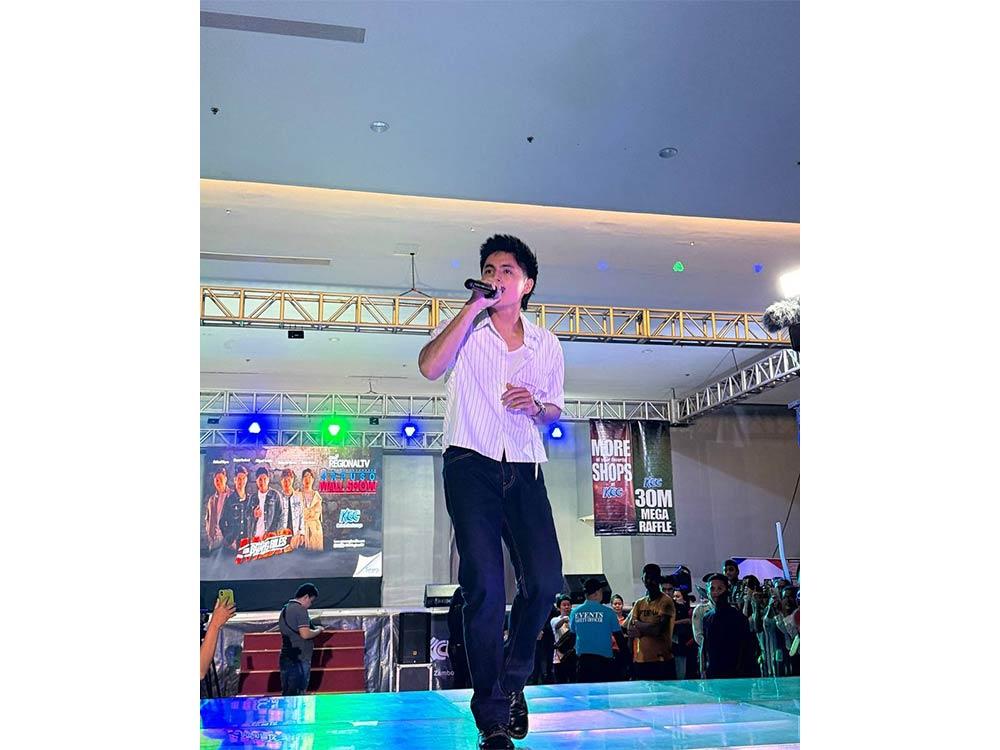 Mga Batang Riles' boys Miguel Tanfelix, Kokoy De Santos, atbp ...