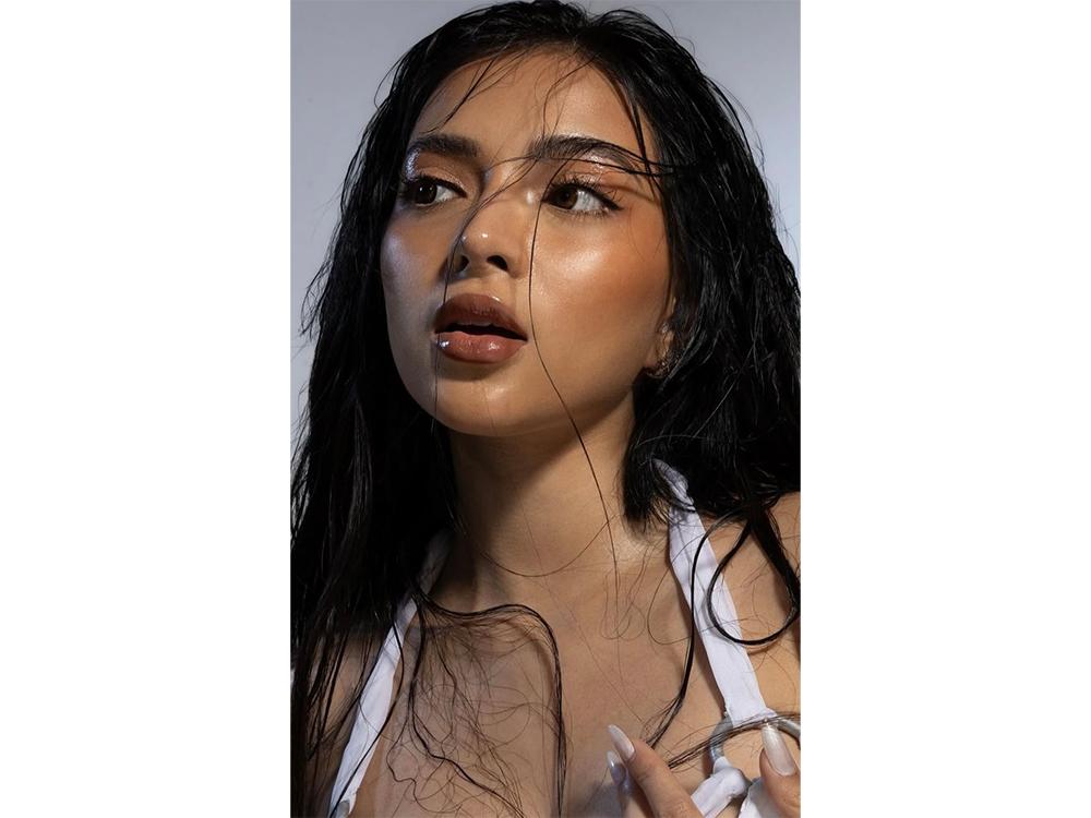 Mika Salamanca's photos that scream summer | GMA Entertainment