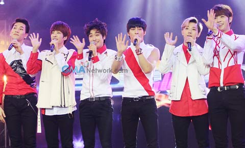 SAS pays tribute to music legends | GMA Entertainment