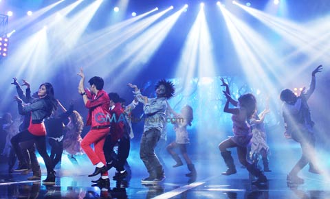 SAS pays tribute to music legends | GMA Entertainment