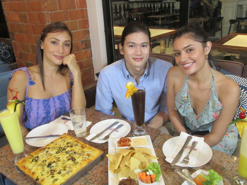 SNEAK PEEK: Explore Iloilo's nightlife scene on 'Taste Buddies' | GMA ...