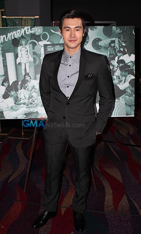 Stars shine on the red carpet at ’50 Years with the Master Showman ...