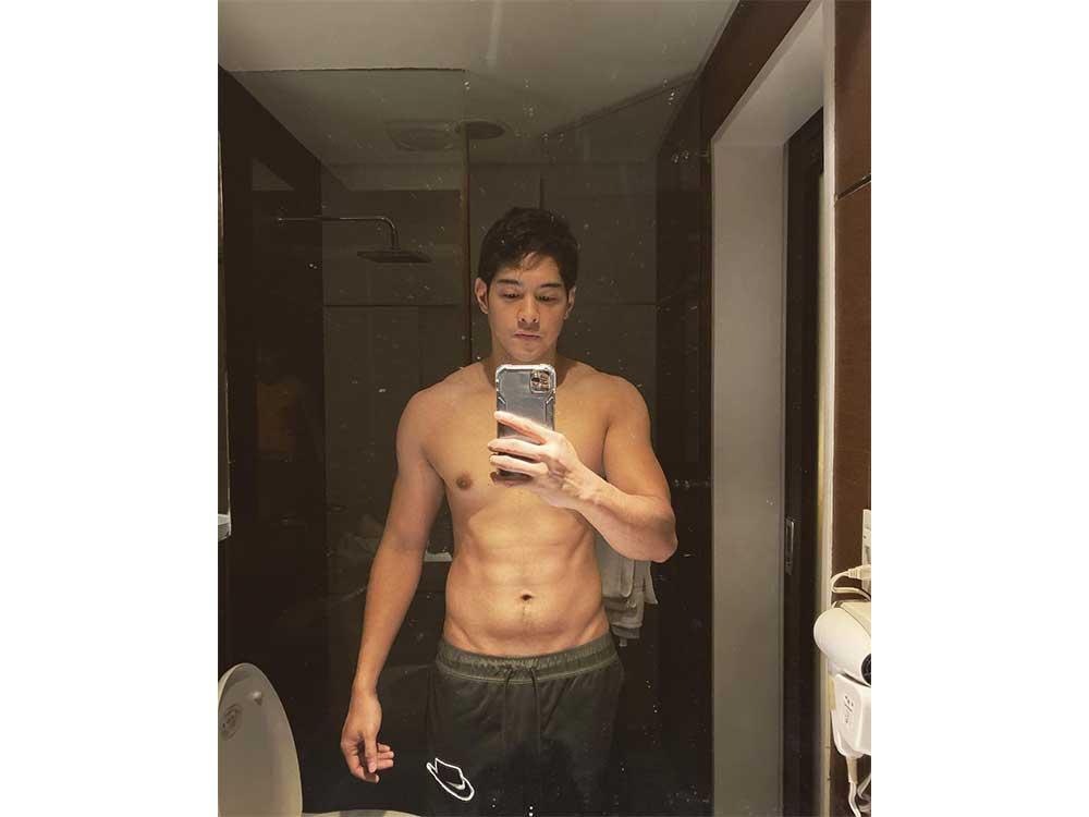 Thirst-trap photos of Jeric Gonzales | GMA Entertainment