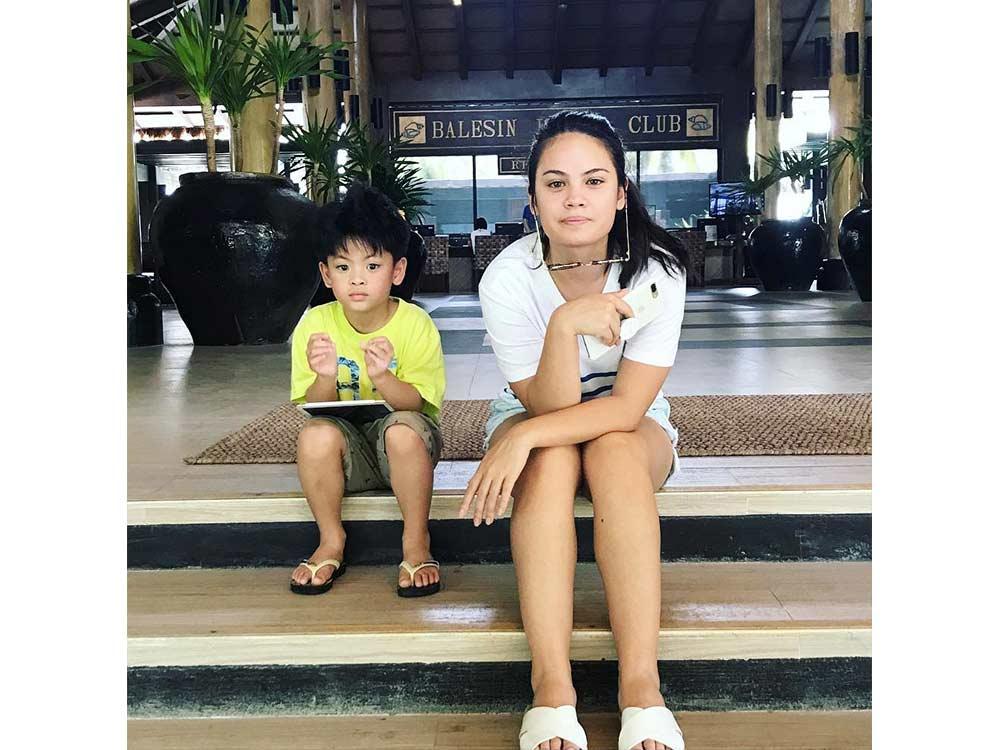 Velasquez clan's vacation in Balesin | GMA Entertainment