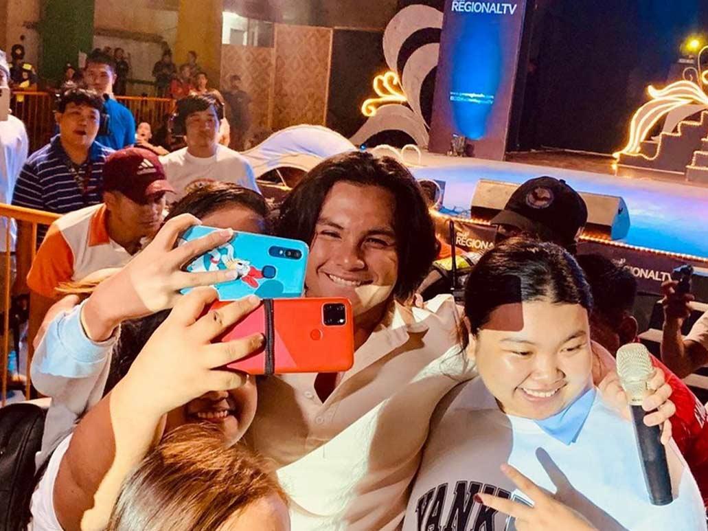 Vin Abrenica, Pancho Magno, at 'AraBella' stars, nagpasaya sa Mango ...