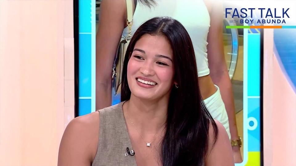 Volleyball stars Fifi Sharma at Jia de Guzman on 'Fast Talk with Boy ...