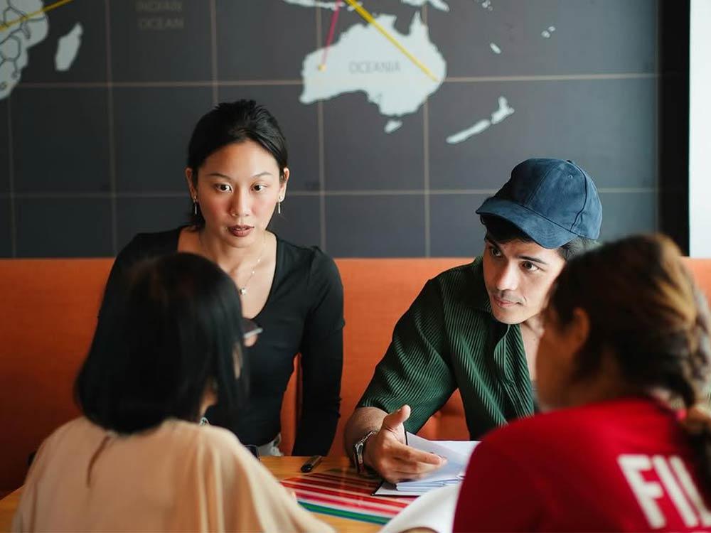 Xian Lim's sweet moments with girlfriend Iris Lee | GMA Entertainment