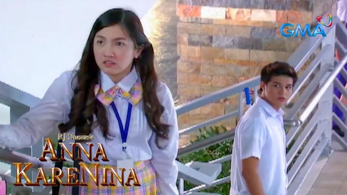 May nagpapangiti na kay Nina! (Anna Karenina) | GMA Entertainment