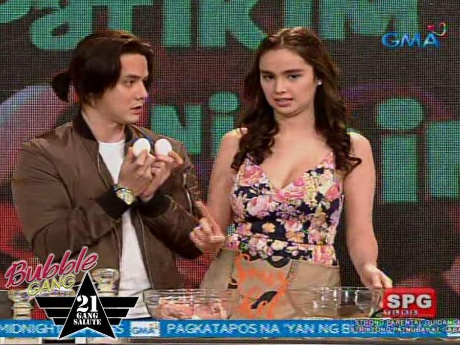 Bubble Gang: Breast ng manok ni Kim Domingo | GMA Entertainment Bubble Gang: Breast ng manok ni Kim Domingo | GMA Entertainment