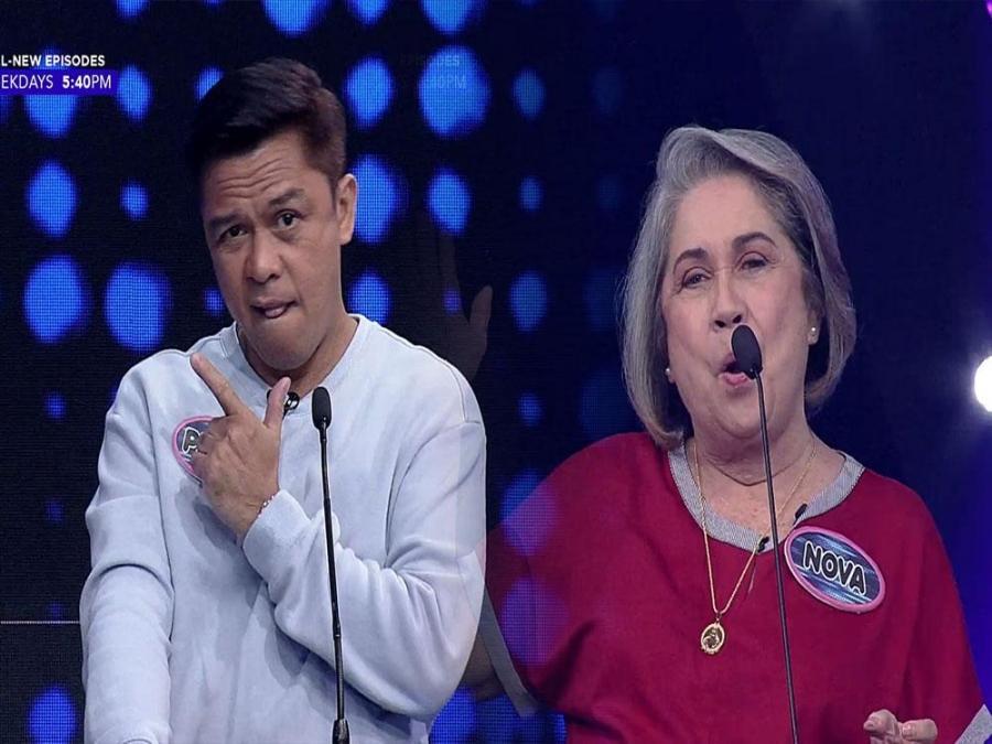 Family Feud: Home Along Da Riles vs Bahay Mo Ba 'To? | GMA Entertainment