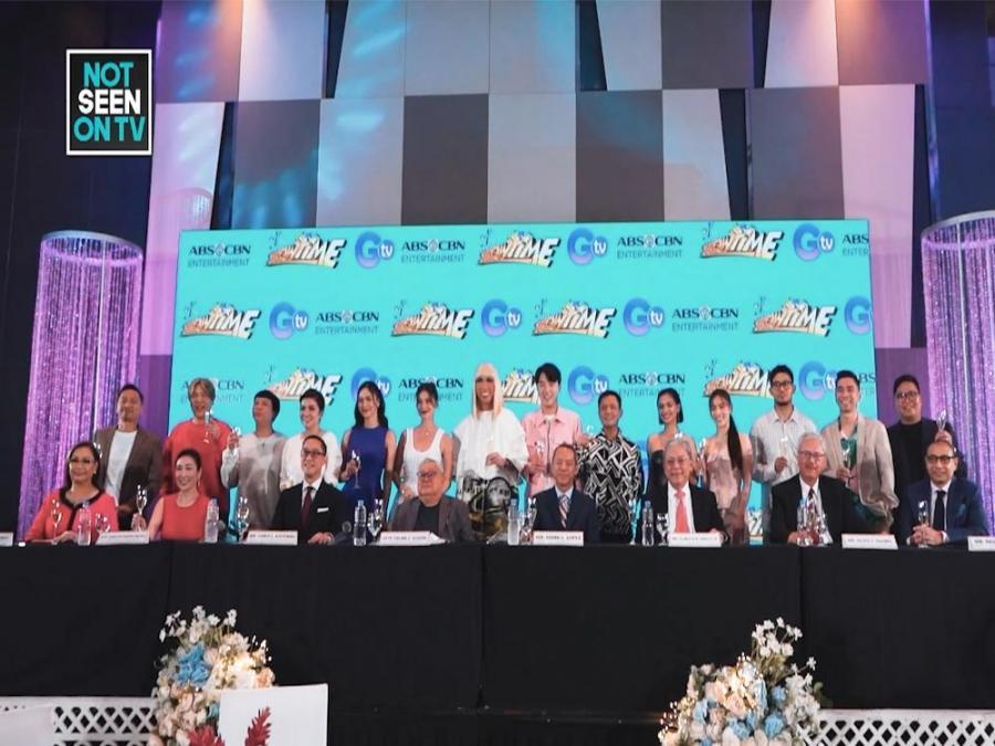 Not Seen On TV: At the grand contract signing of 'It's Showtime' and ...