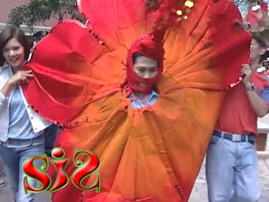 Sherwin Ordoñez at Chynna Ortaleza, gumawa ng WALKING FLOWER | SiS ...