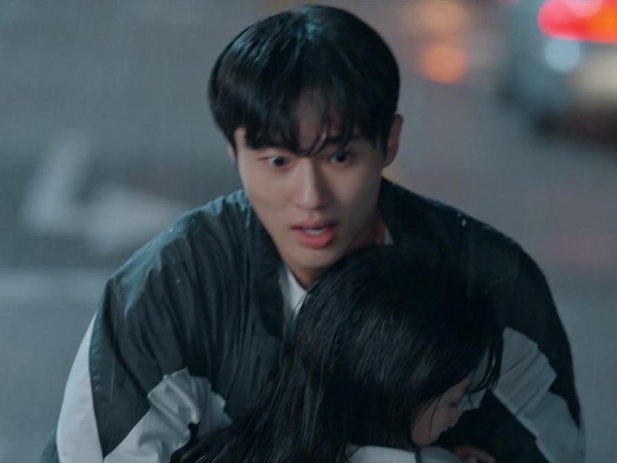 The Lovely Runner: Ililigtas ni Sandro si Sol (Episode 6 Teaser) | GMA Entertainment