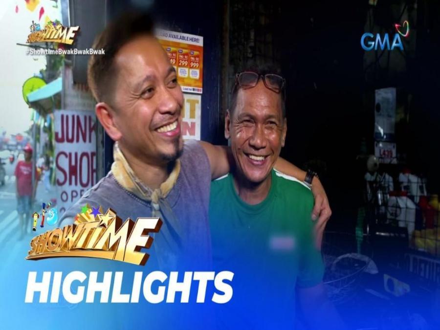 It's Showtime: Jhong Hilario, nagpaulan ng biyaya sa madlang people! | GMA Entertainment | GMA ...