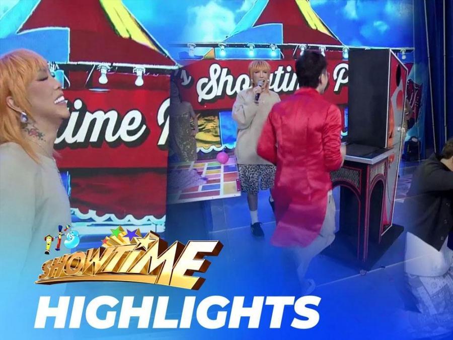 It's Showtime: KANINO ANG MAY PINAKABONGGANG MYSTERY BOX ENTRY? (Sine ...