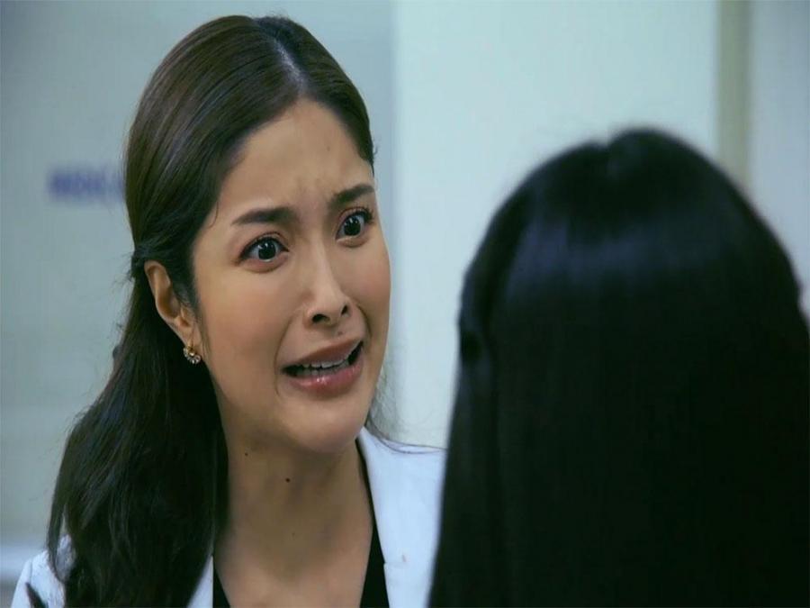 Abot Kamay Na Pangarap: Zoey's love for Moira (Episode 449) | GMA Entertainment