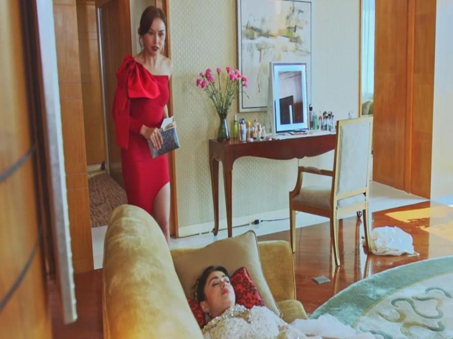 Stolen Life: Gagawa ng paraan si Farrah (Episode 10) | GMA Entertainment