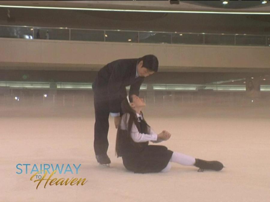 Stairway To Heaven: Jodi and Cholo's ice skating date | Episode 1 | GMA ...