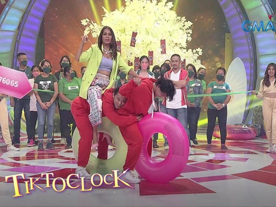 TiktoClock: Pokwang, inalaska ang mga backup dancer? | GMA Entertainment