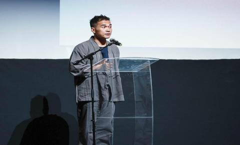 Cesar Montano graces gala screening of remastered 'Jose Rizal' film ...