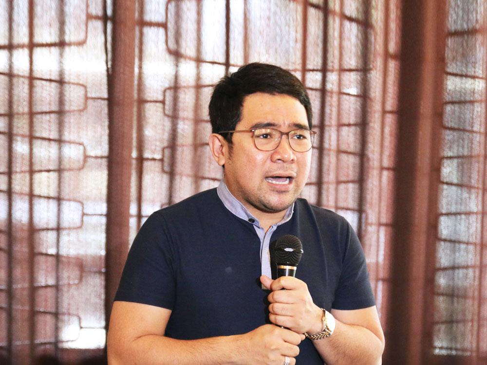 READ: Comedian-producer Michael Angelo, ibinahagi kung paano siya ...
